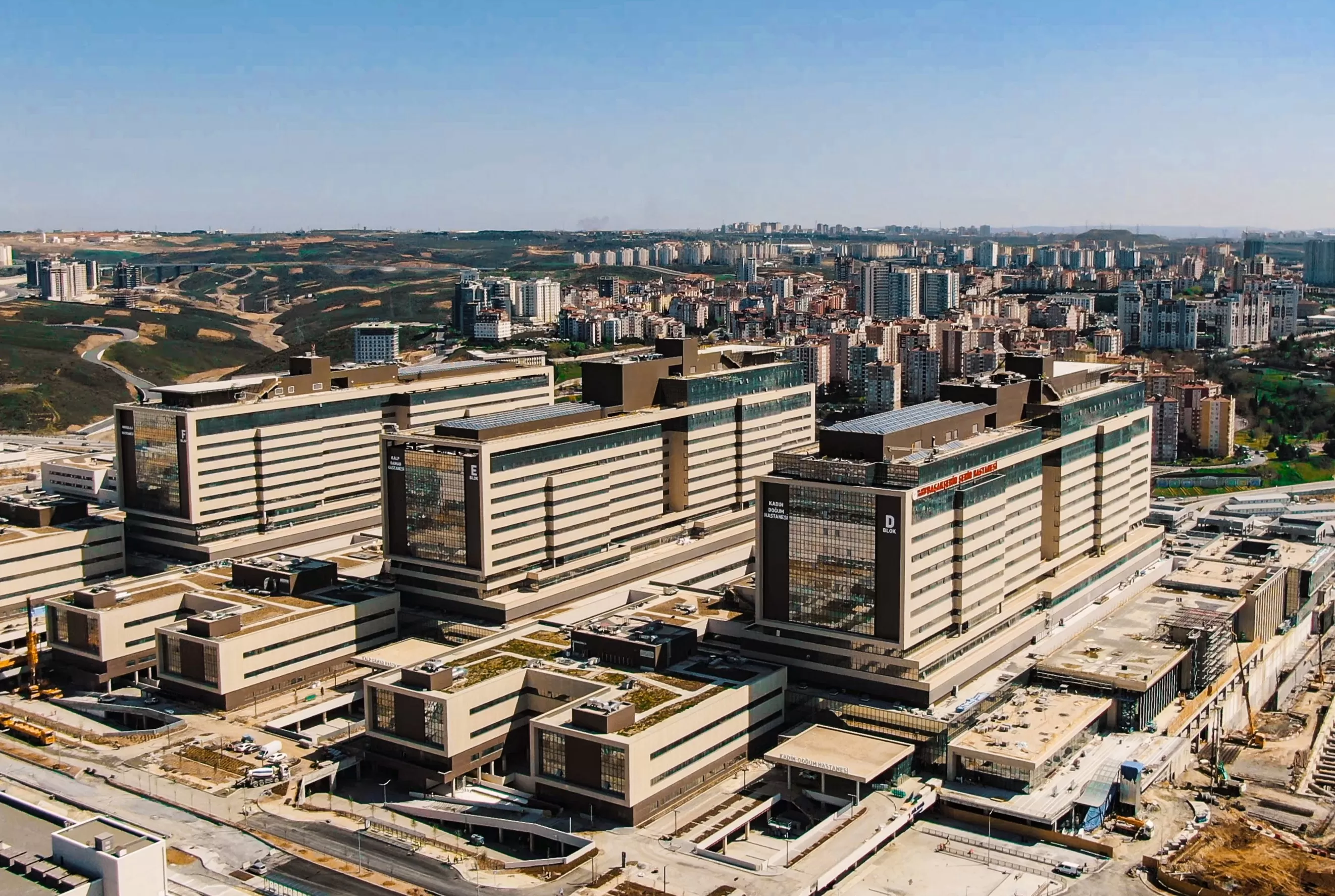 Istanbul’s healthcare hub, the Basaksehir Çam & Sakura City Hospital ...