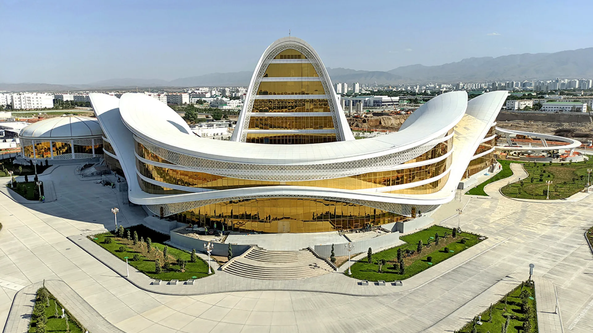 Garagum Çok Amaçlı Otel ve İş Merkezi - Rönesans